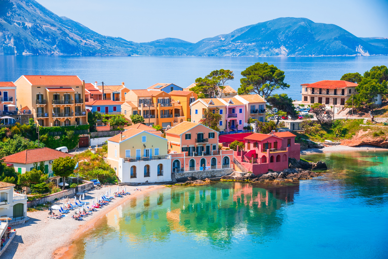 Ultimate Guide to Yacht Chartering in Kefalonia - viravira.co Blog
